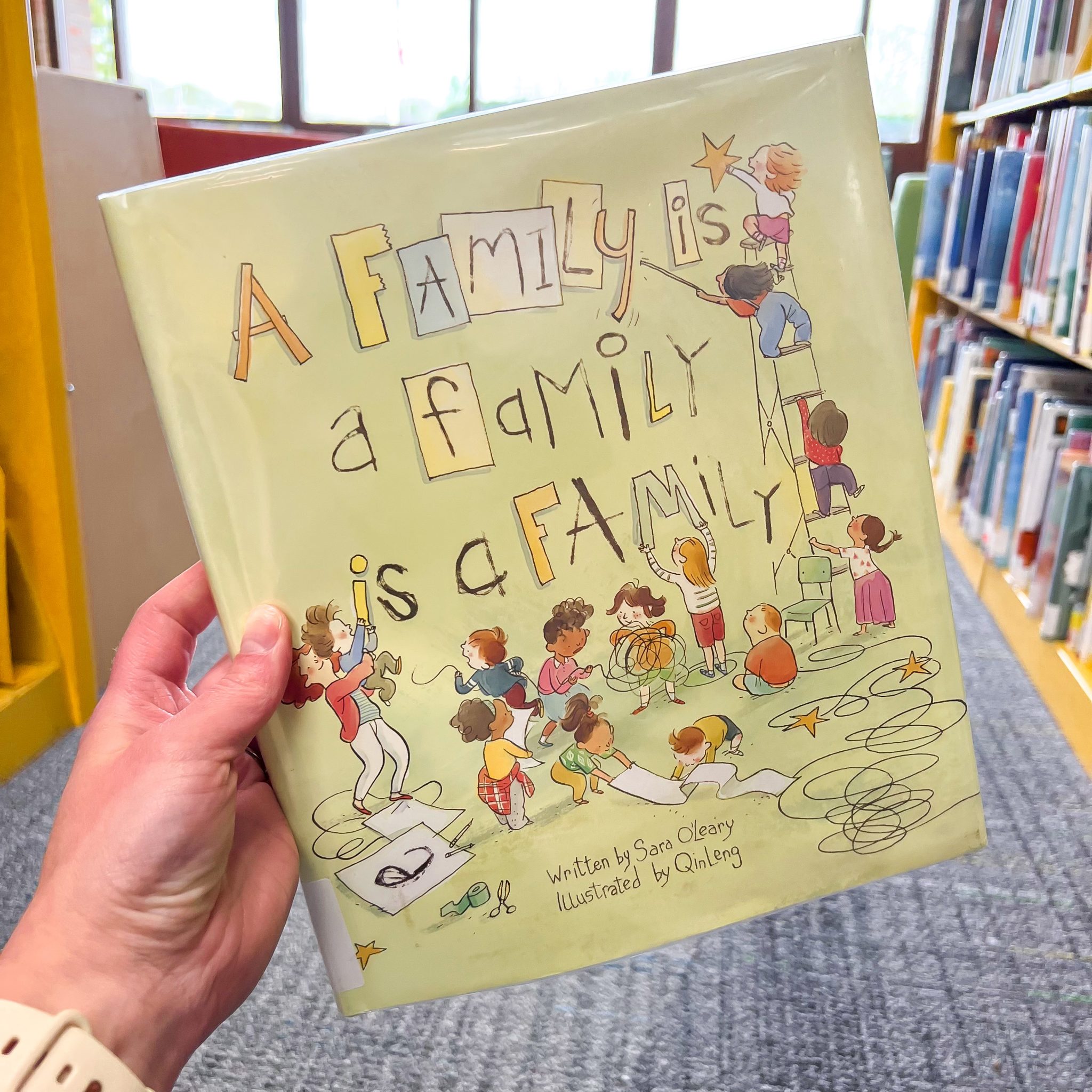 Picture Books about Families - The Colorful Apple