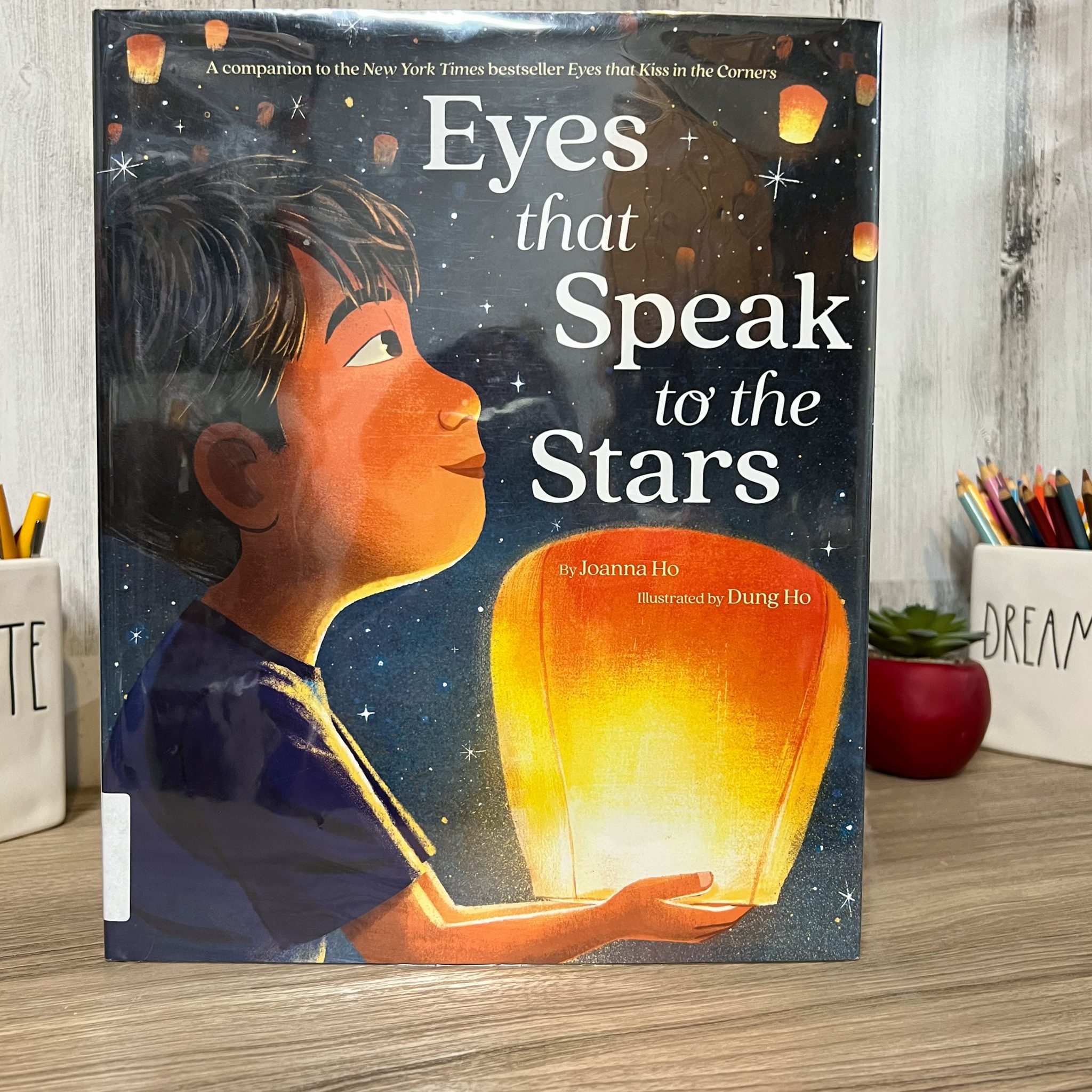 Best Picture Books of 2022 - The Colorful Apple